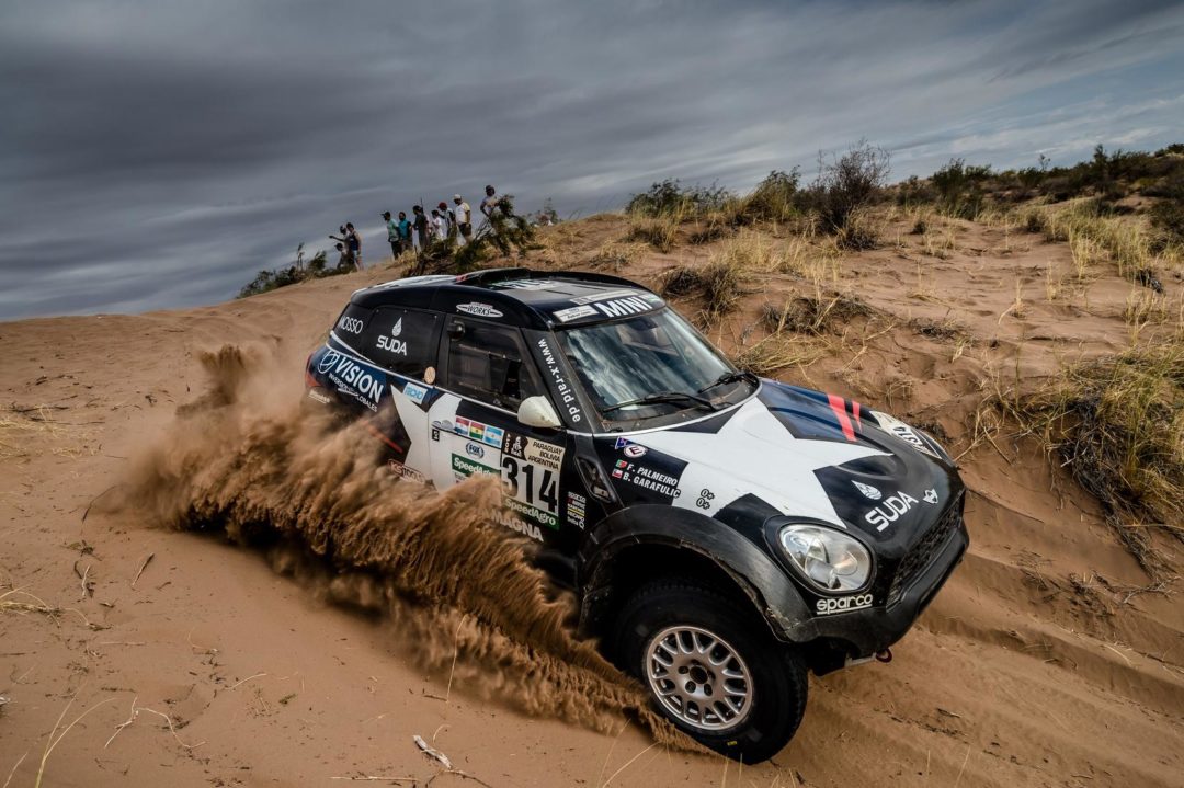 MINI presenta equipo completo en el Rallye OiLibya du Maroc - Somos Dakar
